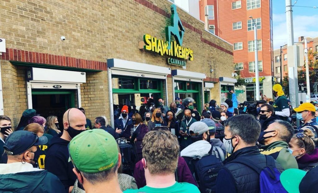 Ex-NBA star Shawn Kemp not yet Seattle's first Black cannabis store owner